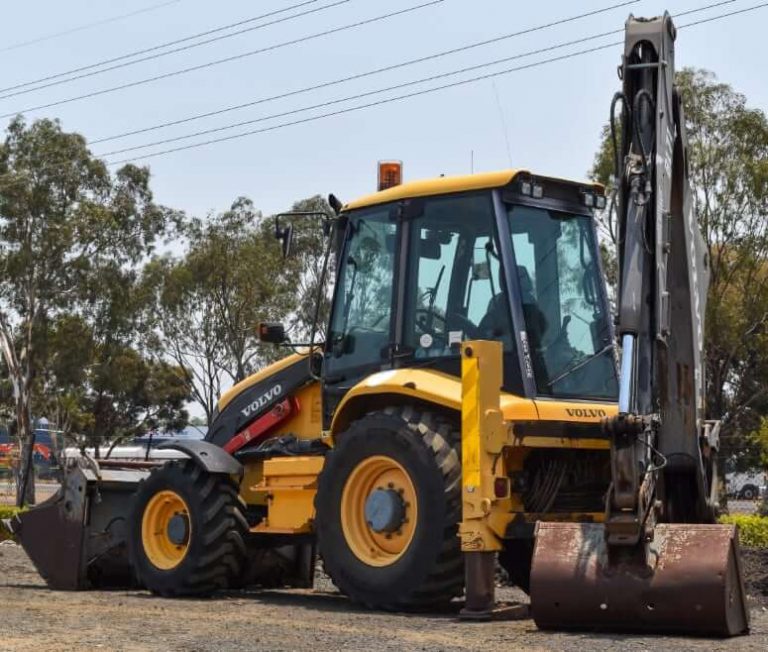 Характеристики Volvo BL71 экскаватор-погрузчик: двигатель, вес ...